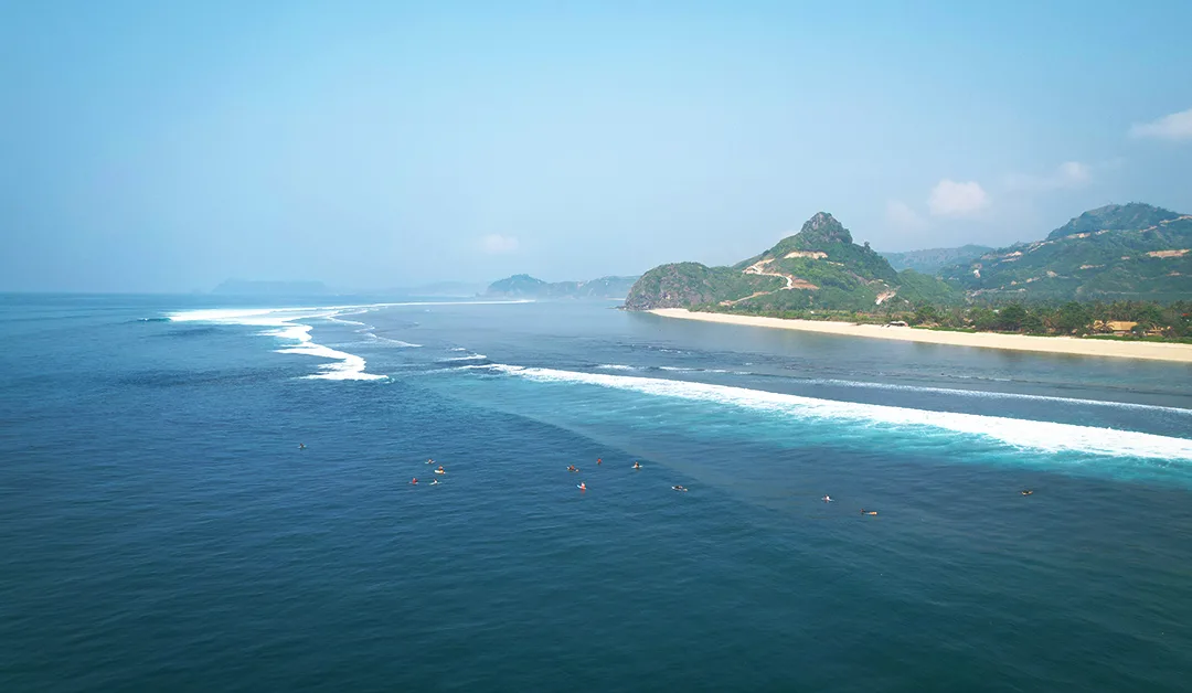 Serangan Reef Surf Guide – Long Right-Hand Waves in Lombok